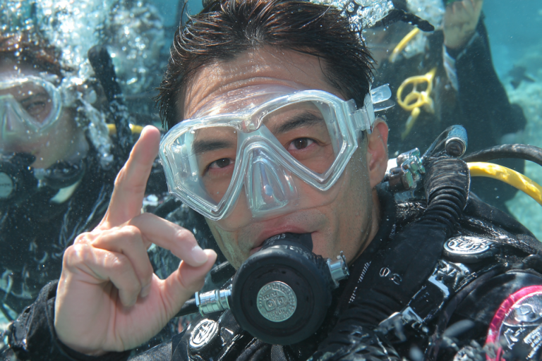 Understanding the Scuba Diving Certification Process: A Beginner's Guide