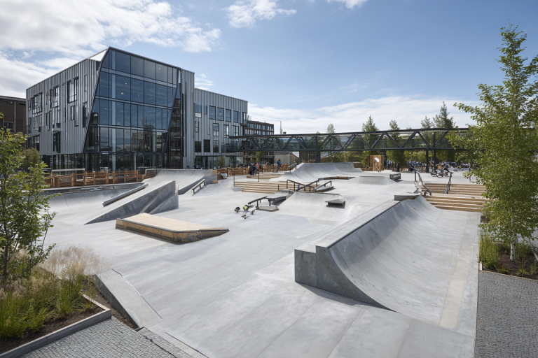 Best Skateboarding Locations and Parks Featuring Street Style Elements