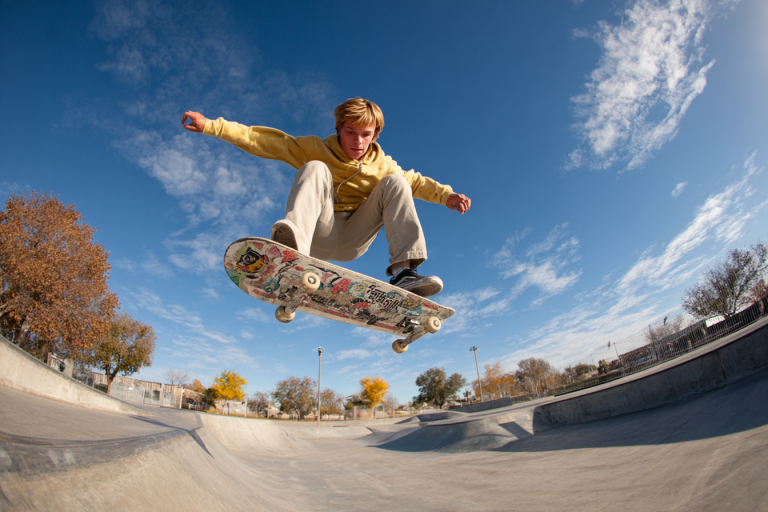 Skateboarding for Beginners: Easy Tricks to Learn and Master